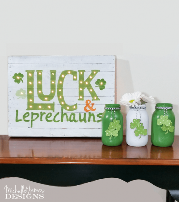Amazing St. Patrick's Day Mason Jar Decor Ideas For You
