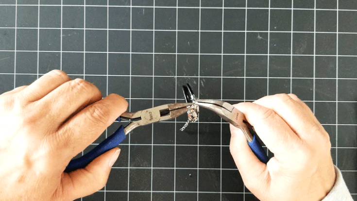 Easy Unique Bracelets and Pendant Using Vinyl - Michelle James Designs