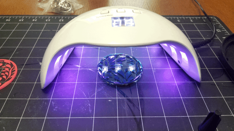 DIY Keychains Using UV Resin | Michelle James Designs